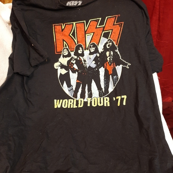 Kiss | Shirts | Kiss Shirt | Poshmark